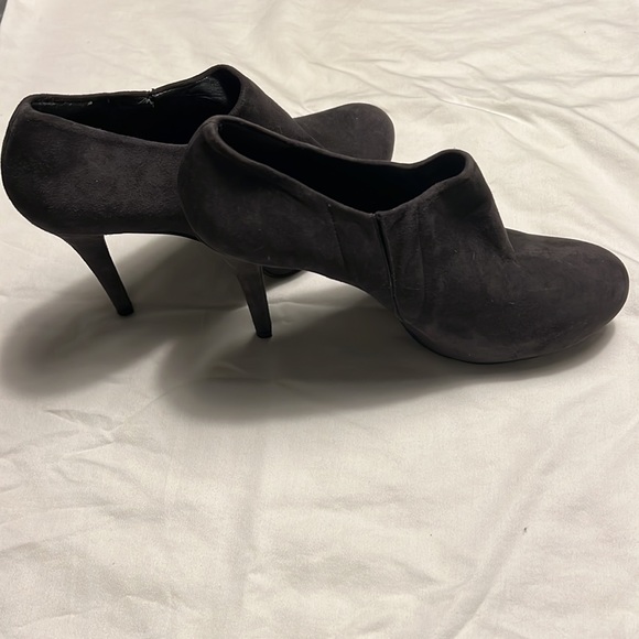 Shoes | Stuart Weitzman Black Charcoal Suede Bluster Low Platform High ...